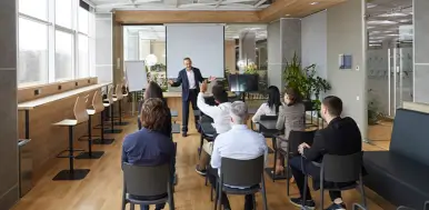 Servir les professionnels